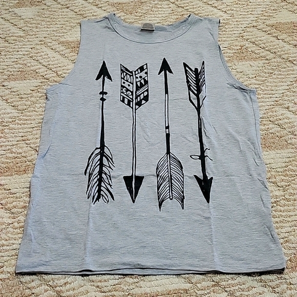 Color Bear | Tops | Graphic Arrow Tank Top | Poshmark